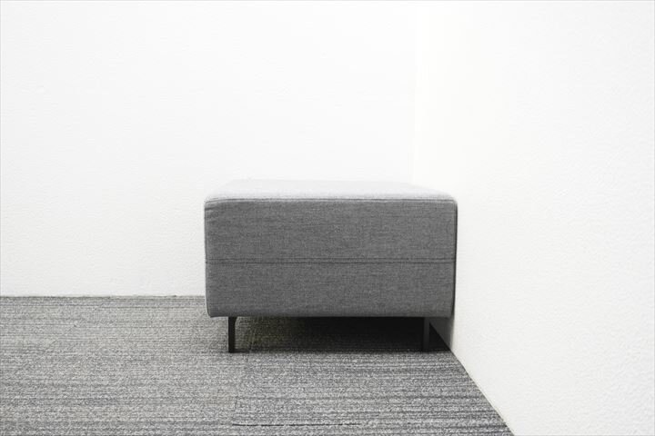 オリバー スツール グレー W600 D600 H400 オリバー／リラックススペース／ベンチ／中古／灰色- 中古オフィス家具の専門店-天下一